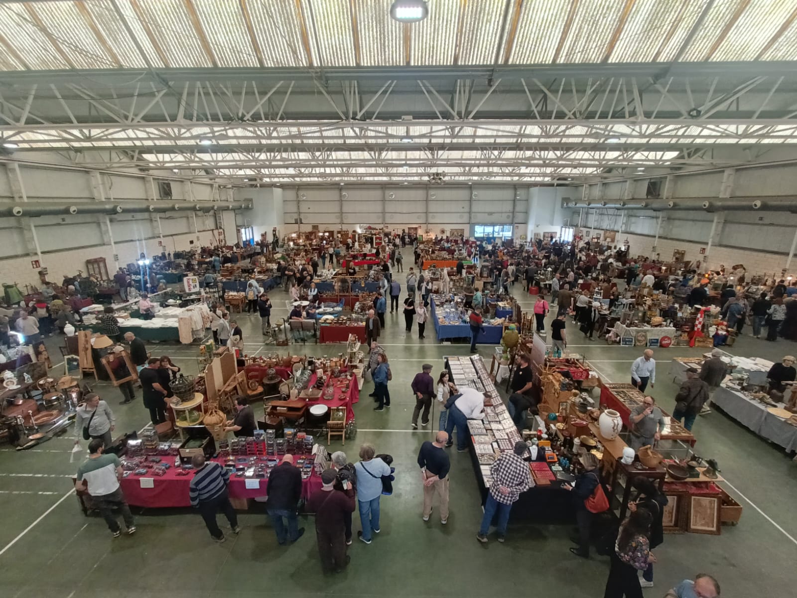 El Desván, desembalaje de antigüedades, reúne el fin de semana a 30 ...